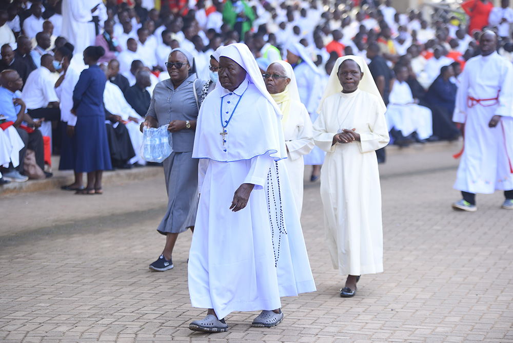 Sisters make pilgrimage to Martyrs Shrine in Uganda | Global Sisters Report